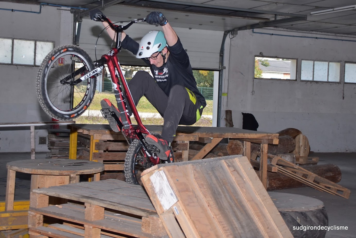 Sud Gironde – CYCLISME — — Le champion du monde de VTT trial était à ...